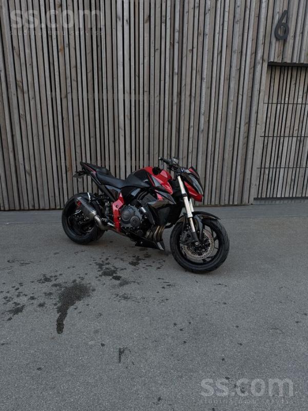 Хонда CB 1000R 2008 в Рига, объемом двигателя 1.00 л и пробегом 0 тыс. км за 4800 €, фото 1 на AUTOMOTO.COM.LV