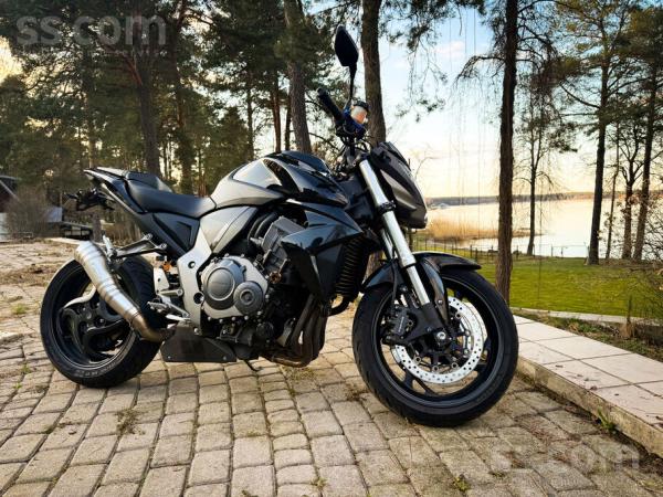 Honda CB 1000R 2009 Rīga, ar dzinēja tilpumu 1.00 L un nobraukumu 0 tūkst. km par 5500 €, foto 1 vietnē AUTOMOTO.COM.LV