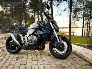 Honda CB 1000R 2009 Rīga, ar dzinēja tilpumu 1.00 L un nobraukumu 0 tūkst. km par 5500 €, foto  vietnē AUTOMOTO.COM.LV