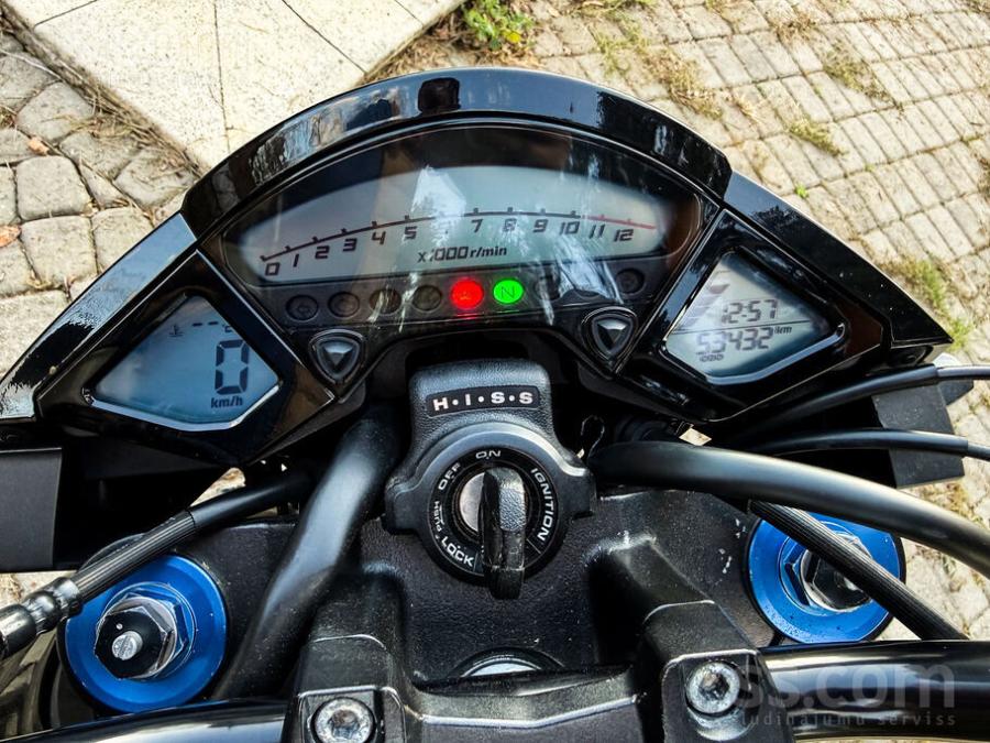 Хонда CB 1000R 2009 в Рига, объемом двигателя 1.00 л и пробегом 0 тыс. км за 5500 €, фото 6 на AUTOMOTO.COM.LV