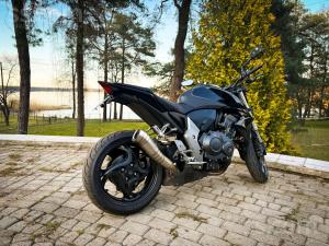 Honda CB 1000R 2009 in Riga, with an engine capacity of 1.00 L and mileage of 0 thousand km for 4500 €, photo 3 on AUTOMOTO.COM.LV