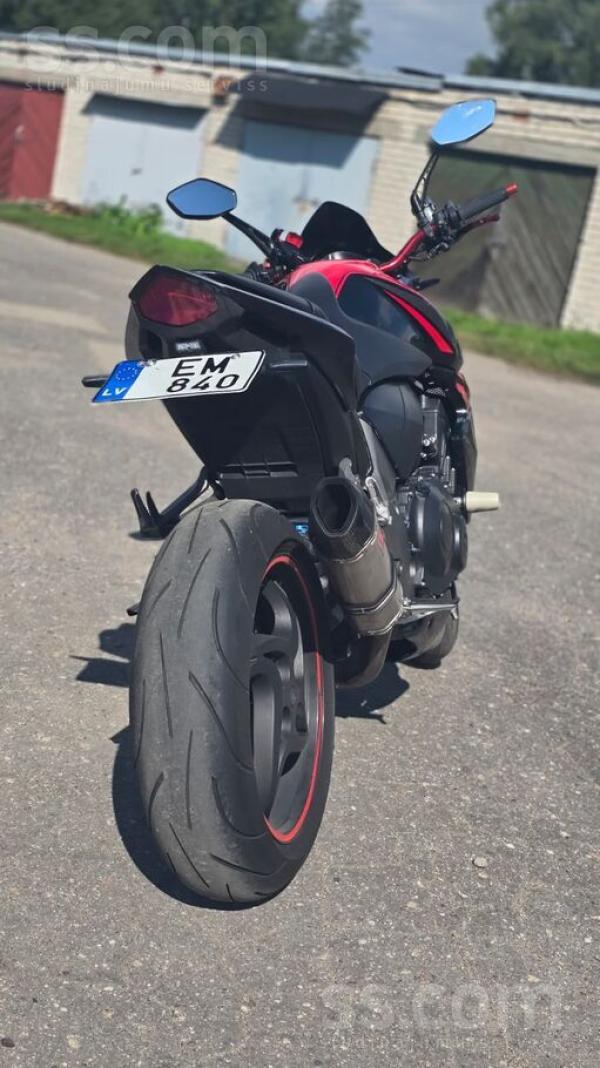 Honda CB 1000R 2009 Rīga, ar dzinēja tilpumu 1.00 L un nobraukumu 0 tūkst. km par 4350 €, foto 9 vietnē AUTOMOTO.COM.LV
