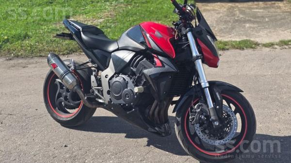 Хонда CB 1000R 2009 в Рига, объемом двигателя 1.00 л и пробегом 0 тыс. км за 4350 €, фото 1 на AUTOMOTO.COM.LV