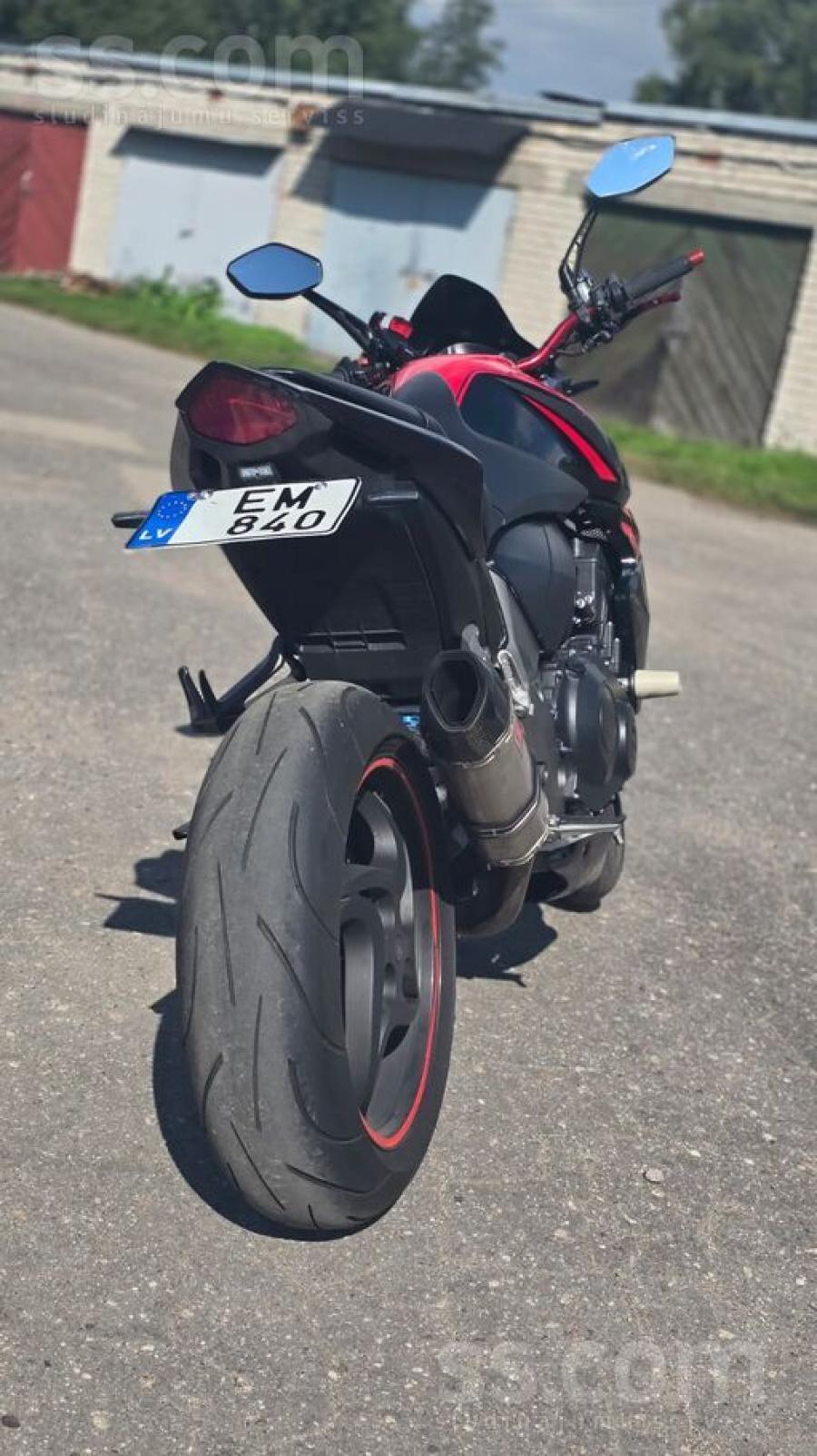 Honda CB 1000R 2009 in Riga, with an engine capacity of 1.00 L and mileage of 0 thousand km for 4350 €, photo 10 on AUTOMOTO.COM.LV