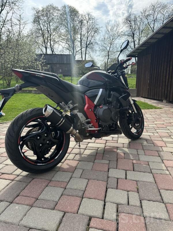 Honda CB 1000R 2010 in Rezekne, with an engine capacity of 1.00 L and mileage of 0 thousand km for 4300 €, photo 3 on AUTOMOTO.COM.LV