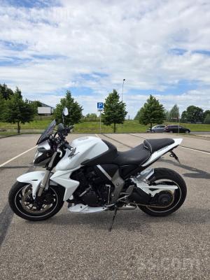 Хонда CB 1000R 2011 в Даугавпилс, объемом двигателя 1.00 л и пробегом 0 тыс. км за 6000 €, фото  на AUTOMOTO.COM.LV