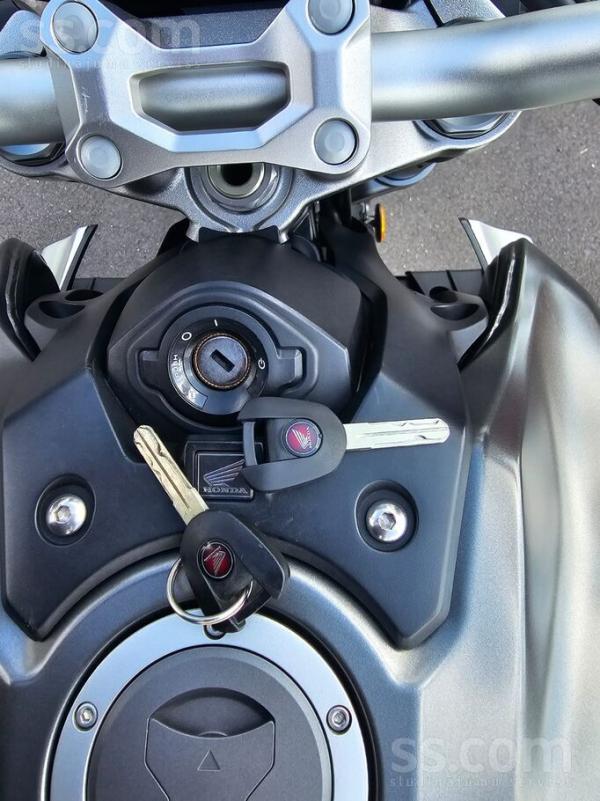 Хонда CB 1000R 2018 в Рига, объемом двигателя 1.00 л и пробегом 0 тыс. км за 6500 €, фото 5 на AUTOMOTO.COM.LV