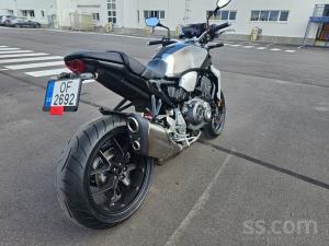 Honda CB 1000R 2018 in Riga, with an engine capacity of 1.00 L and mileage of 0 thousand km for 6500 €, photo 10 on AUTOMOTO.COM.LV