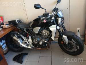 Honda CB 1000R 2019 Rīga, ar dzinēja tilpumu 1.00 L un nobraukumu 0 tūkst. km par 9300 €, foto  vietnē AUTOMOTO.COM.LV