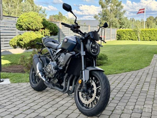 Honda CB 1000R 2023 in Ogre, with an engine capacity of 1.00 L and mileage of 0 thousand km for 9200 €, photo 7 on AUTOMOTO.COM.LV