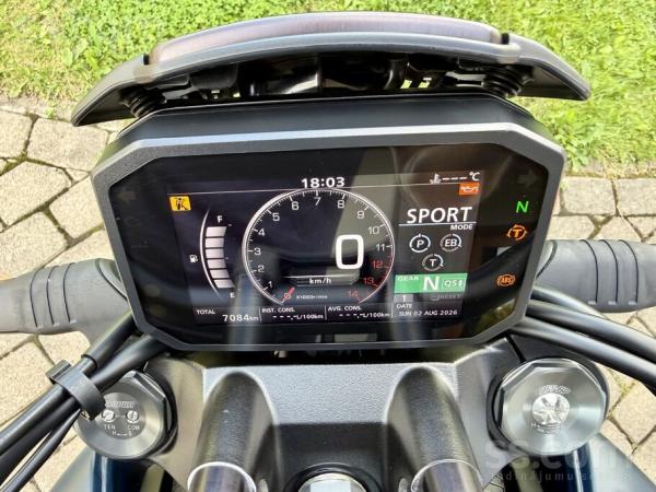 Honda CB 1000R 2023 in Ogre, with an engine capacity of 1.00 L and mileage of 0 thousand km for 9200 €, photo 10 on AUTOMOTO.COM.LV