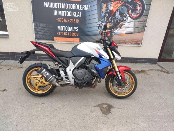 Белый Хонда CB 1000R 2011 в Паневежис, объемом двигателя 1.00 л и пробегом 0 тыс. км за 3750 €, фото 3 на AUTOMOTO.COM.LV