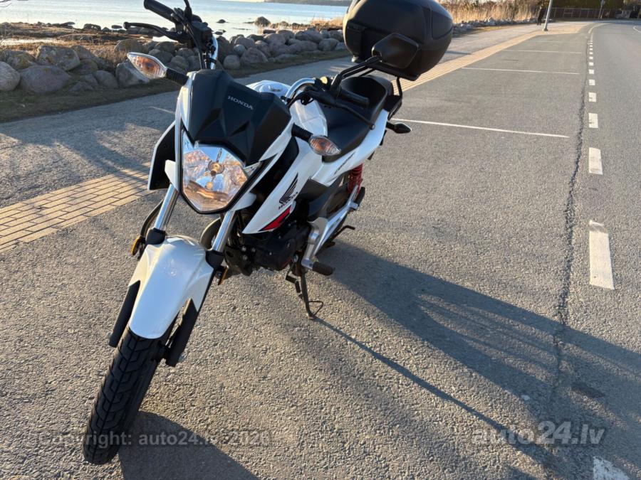 Melns Honda CB 125 2019 Tallina, ar dzinēja tilpumu 0.13 L un nobraukumu 6 tūkst. km par 3500 €, foto 7 vietnē AUTOMOTO.COM.LV