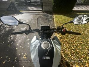 Black Honda CB 125 2020 in Tallinn, with an engine capacity of 0.13 L and mileage of 21 thousand km for 2600 €, photo 14 on AUTOMOTO.COM.LV