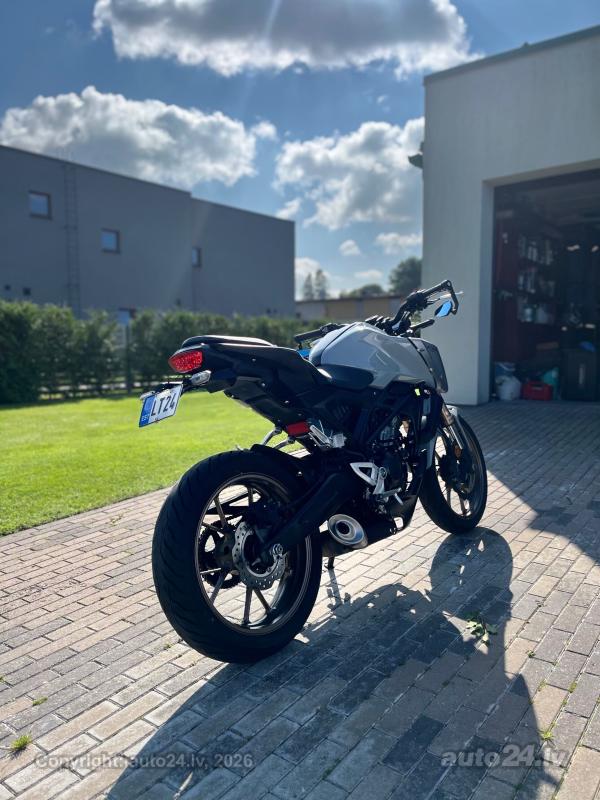 Grey Honda CB 125 2022 in Tallinn, with an engine capacity of 0.13 L and mileage of 18 thousand km for 4000 €, photo 3 on AUTOMOTO.COM.LV