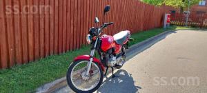 Хонда CB 125 2004 в Цесис, объемом двигателя 0.13 л и пробегом 0 тыс. км за 1500 €, фото 5 на AUTOMOTO.COM.LV