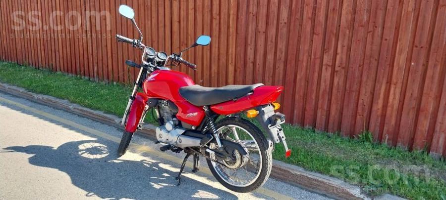 Хонда CB 125 2004 в Цесис, объемом двигателя 0.13 л и пробегом 0 тыс. км за 1500 €, фото 6 на AUTOMOTO.COM.LV