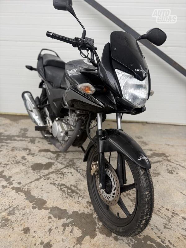 Honda CB 125F 2010 Tauragė, ar dzinēja tilpumu 0.00 L un nobraukumu 0 tūkst. km par 1050 €, foto 1 vietnē AUTOMOTO.COM.LV