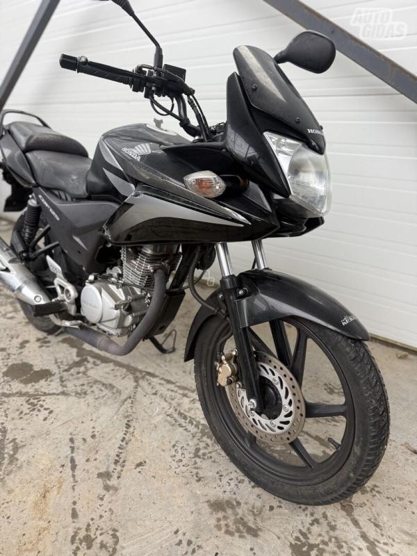 Honda CB 125F 2010 Tauragė, ar dzinēja tilpumu 0.00 L un nobraukumu 0 tūkst. km par 1050 €, foto 8 vietnē AUTOMOTO.COM.LV