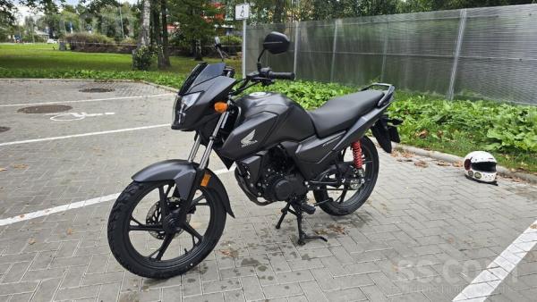 Хонда CB 125F 2025 в Рига на AUTOMOTO.COM.LV Хонда CB 125F 2025 в Рига, объемом двигателя 0.13 л и пробегом 0 тыс. км за 2500 €, фото 3 на AUTOMOTO.COM.LV
