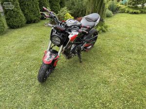 Серый Хонда CB 125R 2019 в Каунас, объемом двигателя 0.13 л и пробегом 20 тыс. км за 2800 €, фото 3 на AUTOMOTO.COM.LV