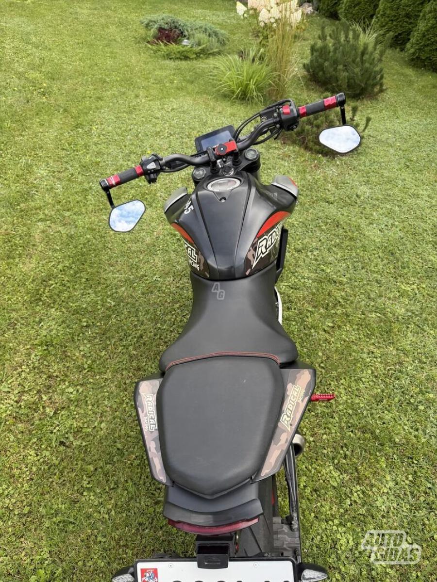 Серый Хонда CB 125R 2019 в Каунас, объемом двигателя 0.13 л и пробегом 20 тыс. км за 2800 €, фото 6 на AUTOMOTO.COM.LV