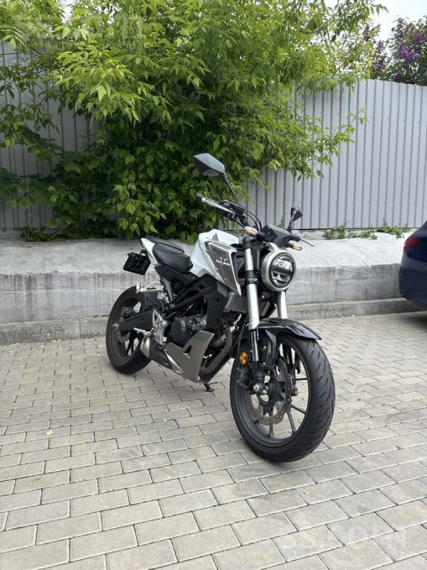 Хонда CB 125R 2020 в Рига, объемом двигателя 0.13 л и пробегом 0 тыс. км за 3450 €, фото 1 на AUTOMOTO.COM.LV