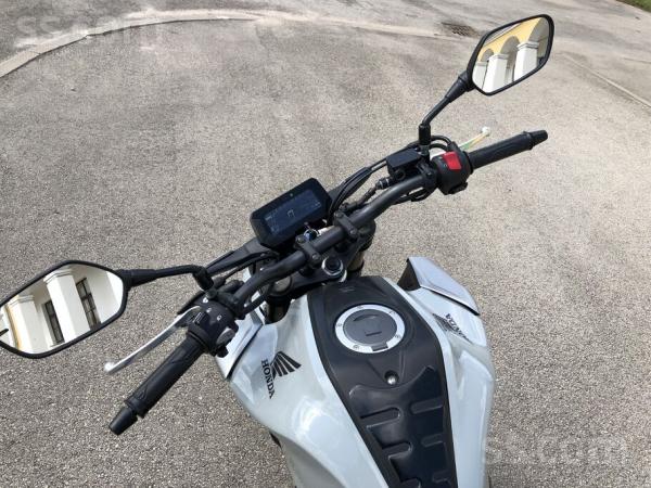 Хонда CB 125R 2022 в Краслава, объемом двигателя 0.13 л и пробегом 0 тыс. км за 3200 €, фото 5 на AUTOMOTO.COM.LV