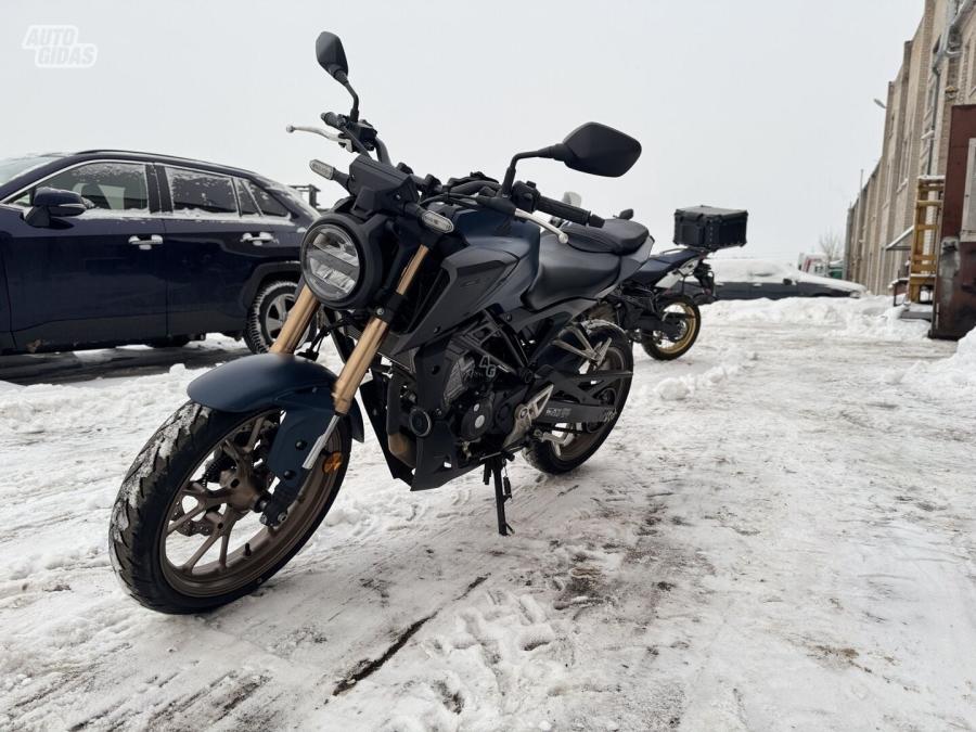 Хонда CB 125R 2023 в Шяуляй, объемом двигателя 0.00 л и пробегом 0 тыс. км за 3900 €, фото 6 на AUTOMOTO.COM.LV
