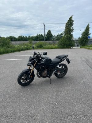 Черный Хонда CB 500 2023 в Таллин, объемом двигателя 0.47 л и пробегом 4 тыс. км за 7000 €, фото  на AUTOMOTO.COM.LV