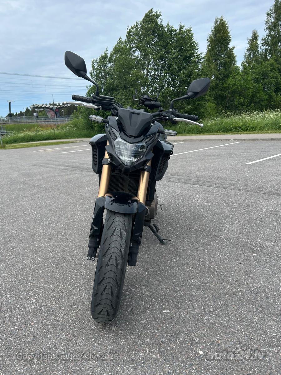 Черный Хонда CB 500 2023 в Таллин, объемом двигателя 0.47 л и пробегом 4 тыс. км за 7000 €, фото 3 на AUTOMOTO.COM.LV