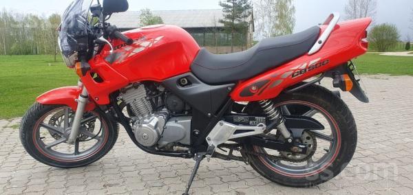 Honda CB 500 1994 Aizkraukle, ar dzinēja tilpumu 0.50 L un nobraukumu 0 tūkst. km par 1600 €, foto 1 vietnē AUTOMOTO.COM.LV