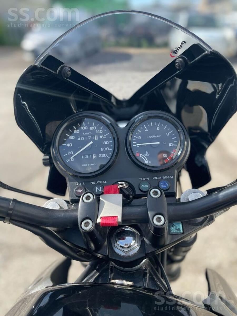 Хонда CB 500 1999 в Рига, объемом двигателя 0.50 л и пробегом 0 тыс. км за 1950 €, фото 6 на AUTOMOTO.COM.LV