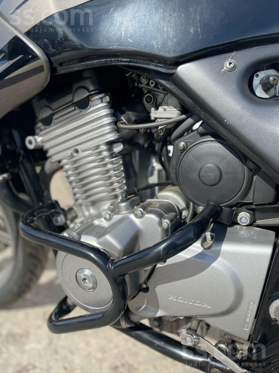 Хонда CB 500 1999 в Рига, объемом двигателя 0.50 л и пробегом 0 тыс. км за 1950 €, фото 10 на AUTOMOTO.COM.LV