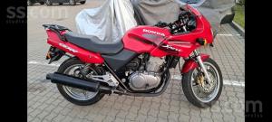 Honda CB 500 2000 in Riga, with an engine capacity of 0.50 L and mileage of 0 thousand km for 1350 €, photo 1 on AUTOMOTO.COM.LV