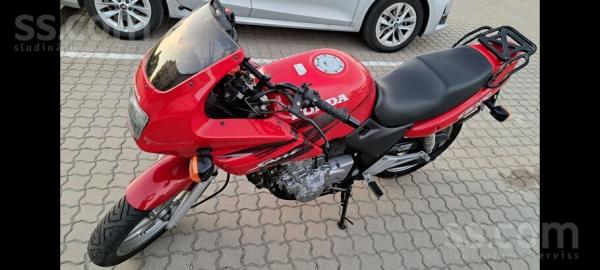 Honda CB 500 2000 in Riga, with an engine capacity of 0.50 L and mileage of 0 thousand km for 1350 €, photo 2 on AUTOMOTO.COM.LV