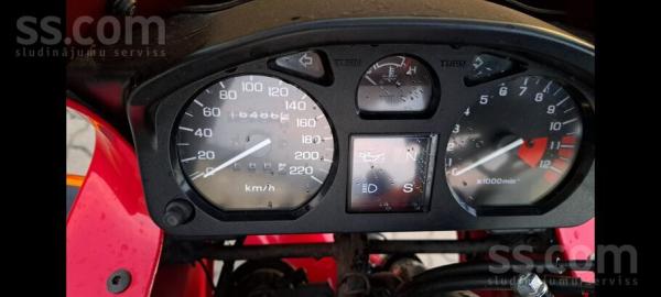 Honda CB 500 2000 in Riga, with an engine capacity of 0.50 L and mileage of 0 thousand km for 1350 €, photo 7 on AUTOMOTO.COM.LV