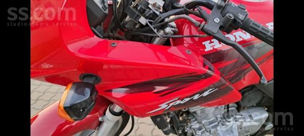 Honda CB 500 2000 in Riga, with an engine capacity of 0.50 L and mileage of 0 thousand km for 1350 €, photo 8 on AUTOMOTO.COM.LV