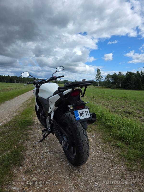 Хонда CB 500 2015 в Вильянди, объемом двигателя 0.47 л и пробегом 18 тыс. км за 3500 €, фото 5 на AUTOMOTO.COM.LV