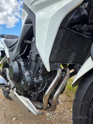 Хонда CB 500 2015 в Вильянди, объемом двигателя 0.47 л и пробегом 18 тыс. км за 3500 €, фото 8 на AUTOMOTO.COM.LV