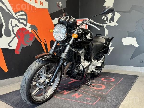 Honda CB 500F 2006 in Riga, with an engine capacity of 0.50 L and mileage of 0 thousand km for 1999 €, photo 1 on AUTOMOTO.COM.LV