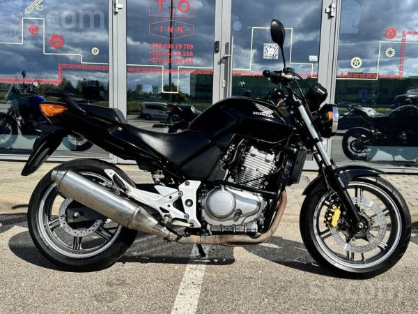 Honda CB 500F 2006 in Riga, with an engine capacity of 0.50 L and mileage of 0 thousand km for 1999 €, photo 6 on AUTOMOTO.COM.LV
