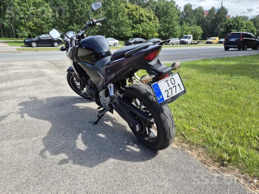 Honda CB 500F 2014 in Riga, with an engine capacity of 0.50 L and mileage of 0 thousand km for 2800 €, photo 4 on AUTOMOTO.COM.LV