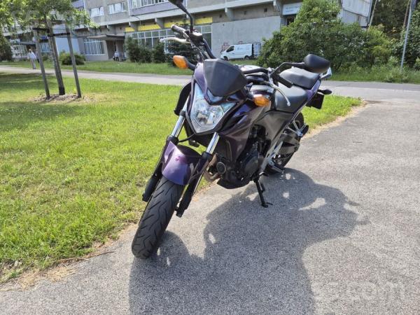 Honda CB 500F 2014 in Riga, with an engine capacity of 0.50 L and mileage of 0 thousand km for 2800 €, photo 7 on AUTOMOTO.COM.LV