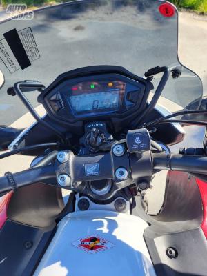 Хонда CB 500F 2015 в Клайпеда, объемом двигателя 0.50 л и пробегом 45 тыс. км за 2650 €, фото 4 на AUTOMOTO.COM.LV