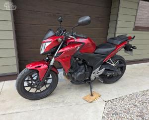 Red Honda CB 500F 2014 in Pasvalys, with an engine capacity of 0.50 L and mileage of 60 thousand km for 1749 €, photo 3 on AUTOMOTO.COM.LV