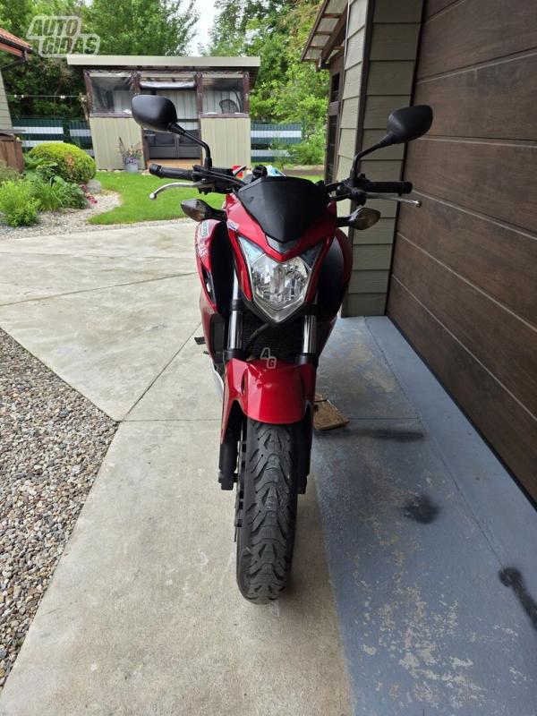 Sarkans Honda CB 500F 2014 Pasvalys, ar dzinēja tilpumu 0.50 L un nobraukumu 60 tūkst. km par 1749 €, foto 8 vietnē AUTOMOTO.COM.LV