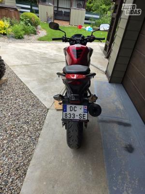 Red Honda CB 500F 2014 in Pasvalys, with an engine capacity of 0.50 L and mileage of 60 thousand km for 1749 €, photo 25 on AUTOMOTO.COM.LV