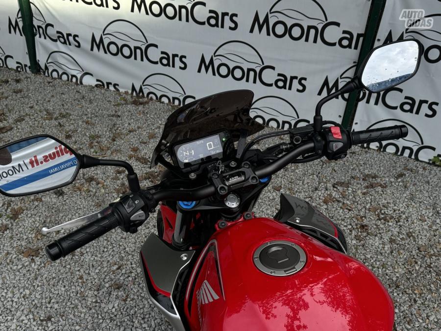 Red Honda CB 500F 2019 in Vilnius, with an engine capacity of 0.47 L and mileage of 16 thousand km for 4850 €, photo 7 on AUTOMOTO.COM.LV