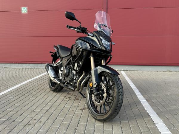 Melns Honda CB 500X 2023 Kauņa, ar dzinēja tilpumu 0.80 L un nobraukumu 16 tūkst. km par 4500 €, foto 1 vietnē AUTOMOTO.COM.LV